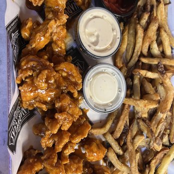 KARVELAS PIZZA - NEWNAN - Updated September 2024 - 29 Photos & 58 ...