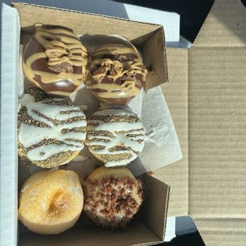 DONUT DISTILLERY - Updated May 2024 - 432 Photos & 237 Reviews - 311 ...