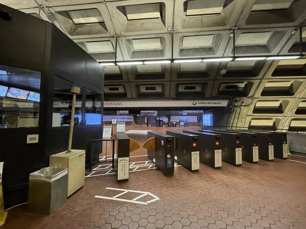 PENTAGON METRO STATION - 23 Photos & 13 Reviews - 2 S Rotary Rd ...