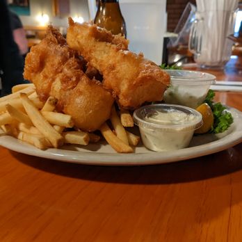 VANGO’S PIZZA & COCKTAIL LOUNGE - Updated January 2026 - 142 Photos ...