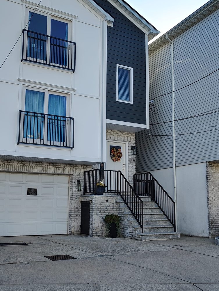 HILLSIDE RAILING - Updated October 2025 - Request a Quote - 23 Photos ...