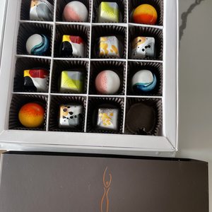 EARTH & SKY CHOCOLATES - 39 Photos & 30 Reviews - Chocolatiers & Shops ...