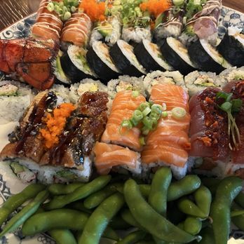MIKUNI JAPANESE RESTAURANT & SUSHI BAR - Updated December 2025 - 1049 ...