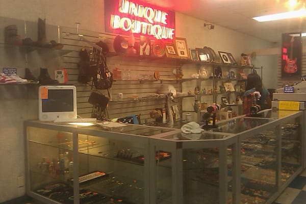 SPEEDWAY OUTLET - 77 Reviews - 5421 E Speedway Blvd, Tucson, Arizona ...