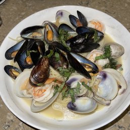 AMERICANO PIE BAR - Updated July 2024 - 399 Photos & 384 Reviews - 517 ...