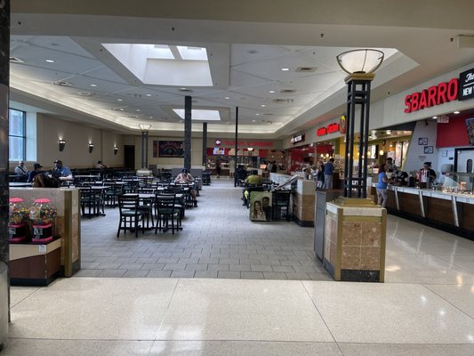 OAKLAND MALL - Updated October 2025 - 21 Photos - 412 W 14 Mile Rd ...