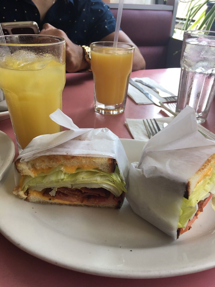 GLENDALE DINER - 43 Photos & 140 Reviews - Diners - 7108 Myrtle Ave ...