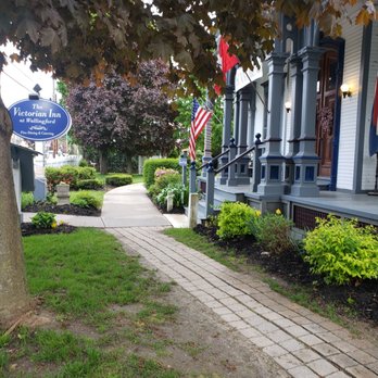 VICTORIAN INN AT WALLINGFORD - Updated December 2025 - 66 Photos & 40 ...