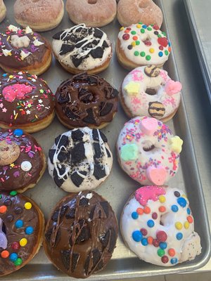 KRISTYS DONUTS - Updated October 2025 - 13 Photos & 25 Reviews - 888 E ...