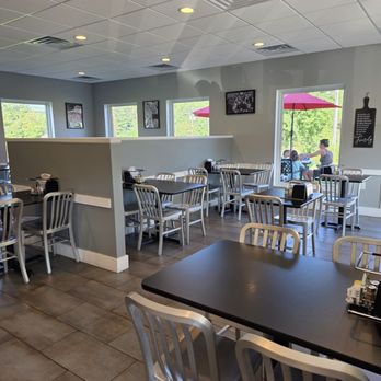 LIL’ CUCCI’S PIZZERIA - Updated December 2025 - 75 Photos & 30 Reviews ...