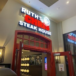 RUTH’S CHRIS STEAK HOUSE - Updated October 2025 - 886 Photos & 541 ...