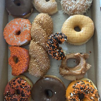 SUN DOUGHNUTS - Updated December 2024 - 24 Photos & 18 Reviews - 2575 E ...