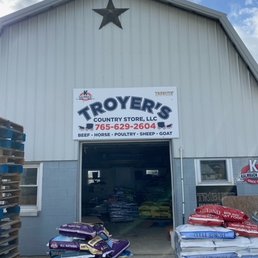 TROYER’S COUNTRY STORE - Updated October 2025 - 87 Photos - 10599 South ...