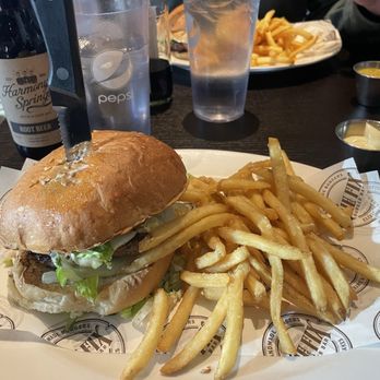 THE FIX BURGER BAR - Updated April 2025 - 617 Photos & 1055 Reviews ...