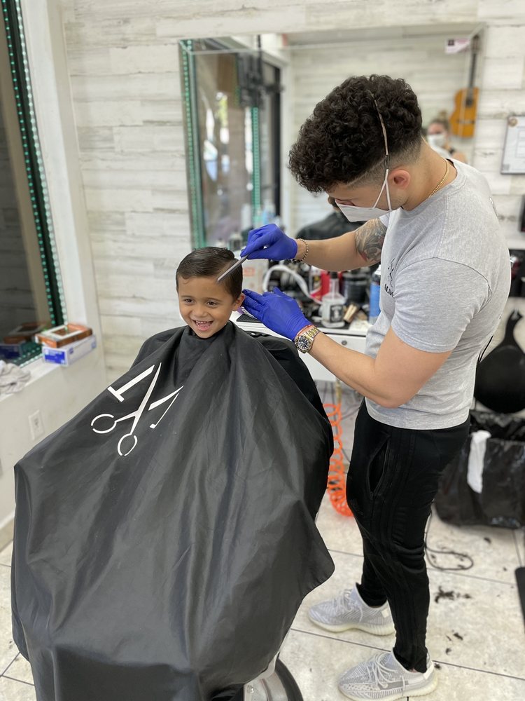 MASTER SCISSOR BARBER SHOP - 21 Photos - 2732 SW 137th Ave, Miami ...