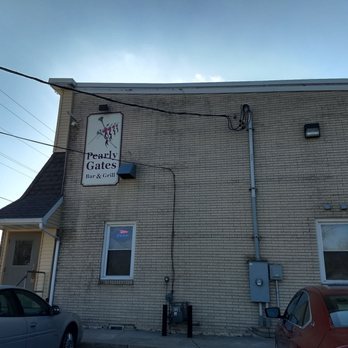 PEARLY GATES BAR & GRILL - Updated October 2025 - 11 Photos & 19 ...