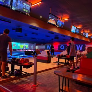 BOWLERO WEBSTER - 54 Photos & 53 Reviews - 318 Bay Area Blvd, Webster ...