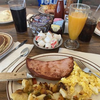 VIP’S CAFE - Updated August 2024 - 508 Photos & 679 Reviews - 18345 ...