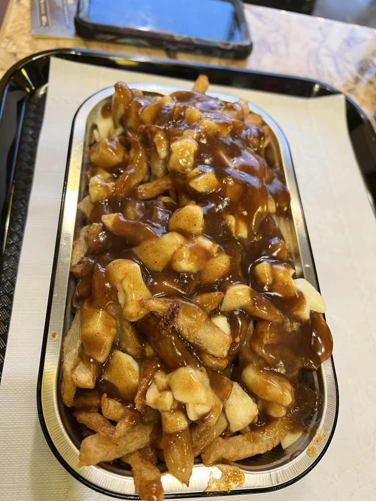 POUTINE & CO - Updated December 2025 - 7405 Grande Allee, Brossard ...