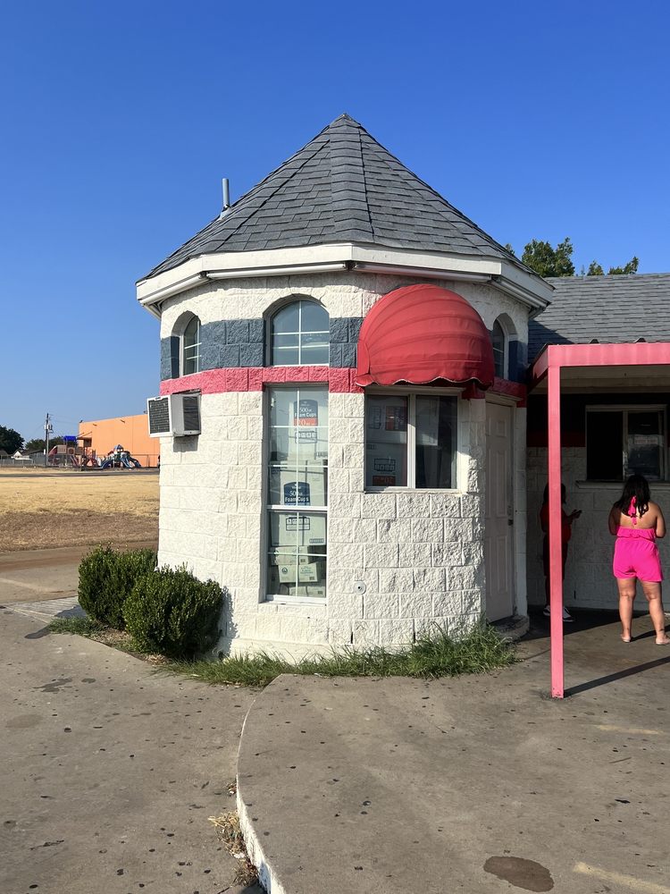 THE SNOW CONE ISLAND - Updated August 2025 - 1011 W Pleasant Run Rd ...