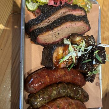 MOO’S CRAFT BARBECUE - Updated July 2024 - 1153 Photos & 668 Reviews ...