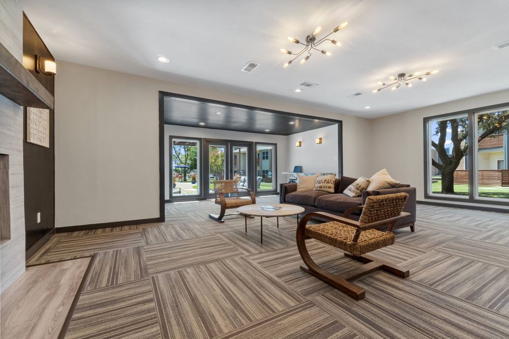 23HUNDRED - Updated December 2025 - 73 Photos - 2300 W Taylor St ...