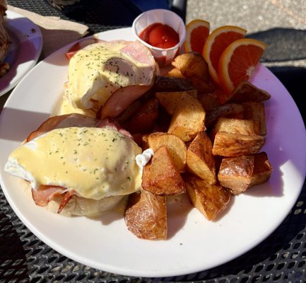 QV CAFE & BAKERY - Updated July 2024 - 52 Photos & 71 Reviews - 1701 ...