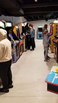 VINTAGE VAULT ARCADE - Updated January 2026 - 32 Photos - 715 Main St ...