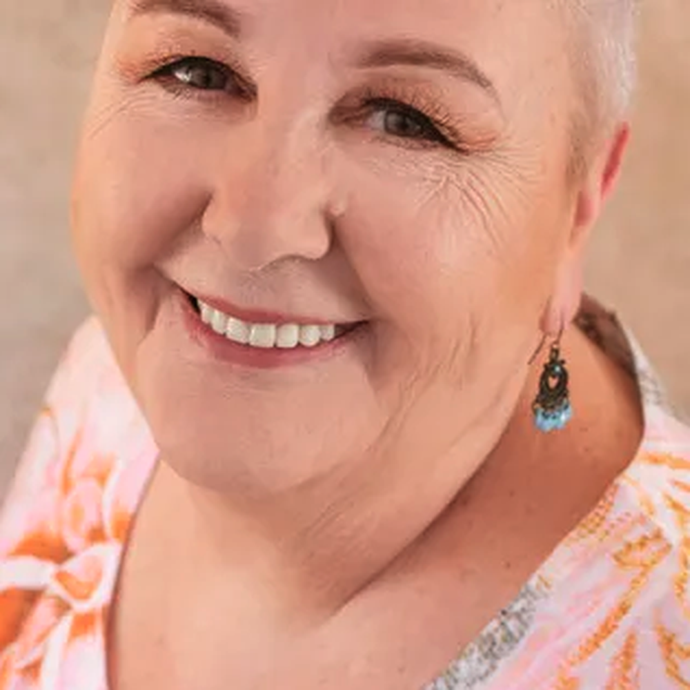 Sheila Applegate's Instagram, Twitter & Facebook on IDCrawl