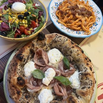 MARIUCCIA - Updated September 2024 - 57 Photos & 27 Reviews - Piazza ...