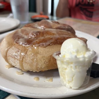 THE HUNGRY FOX RESTAURANT & COUNTRY STORE - Updated March 2024 - 181 ...