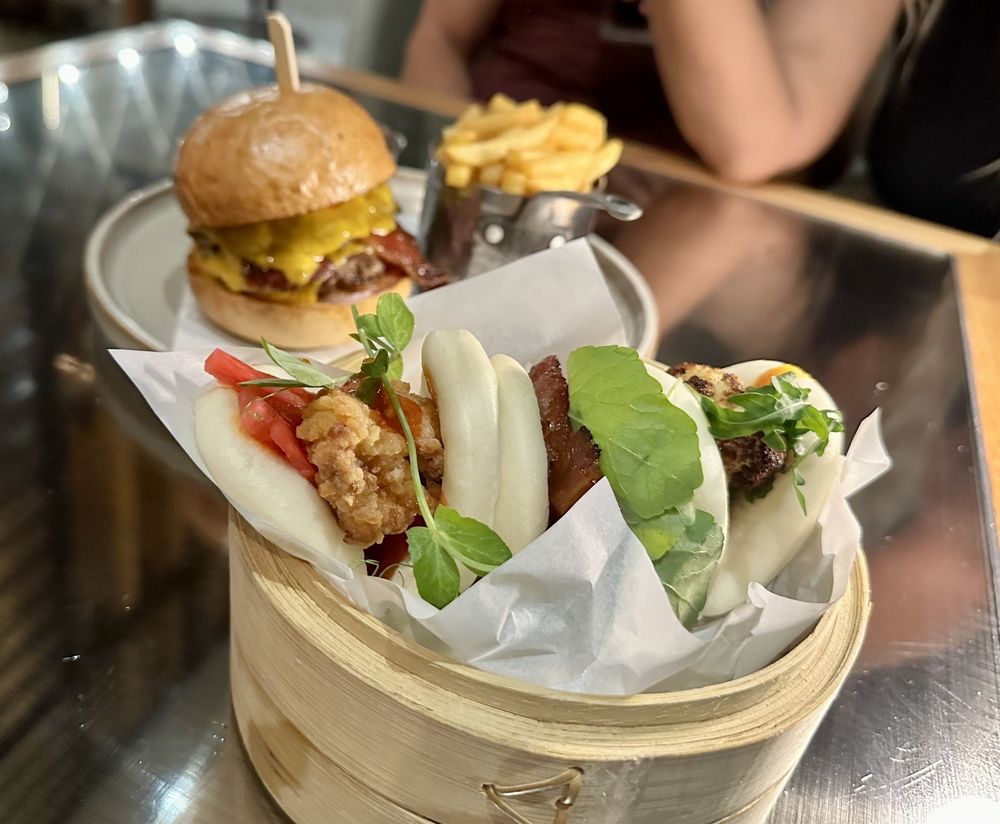 MIRAGE BAR & RESTAURANT - 港灣道1號, Hong Kong - Cafes - Restaurant Reviews ...