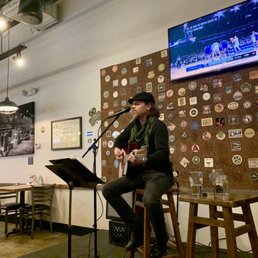 BARREL33 - Updated July 2025 - 77 Photos & 90 Reviews - 8208 E Market ...