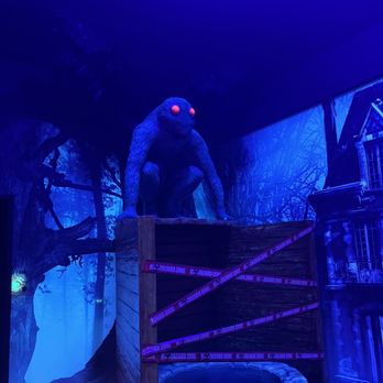 CRYPTID MOUNTAIN MINIATURE GOLF - Updated August 2025 - 46 Photos & 13 ...