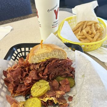 YELLOW BASKET - Updated December 2024 - 234 Photos & 422 Reviews ...