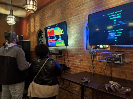 LFG GAMING BAR - 102 Photos & 29 Reviews - Bars - 116 Portage St ...