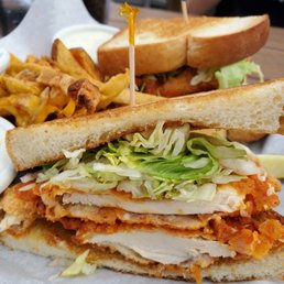 FLIPS PATIO GRILL - Updated January 2026 - 249 Photos & 367 Reviews ...