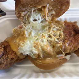 FLUFFIES HOT CHICKEN - HACKENSACK - Updated July 2025 - 312 Photos ...