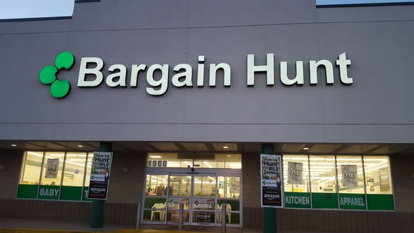 BARGAIN HUNT - Updated December 2025 - 1114 Doctor Martin Luther King ...