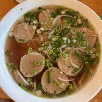 PHO NB - Updated January 2026 - 217 Photos & 330 Reviews - 1050 Ih 35 N ...