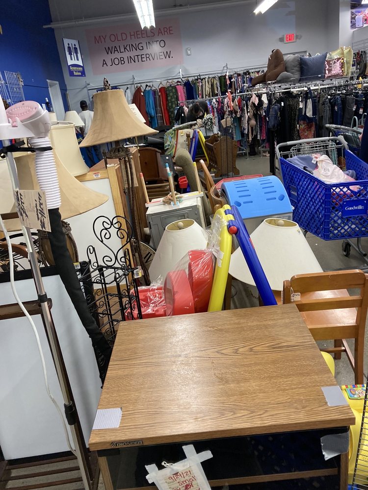GOODWILL - Updated May 2024 - 913 Joliet St, Dyer, Indiana - Thrift ...
