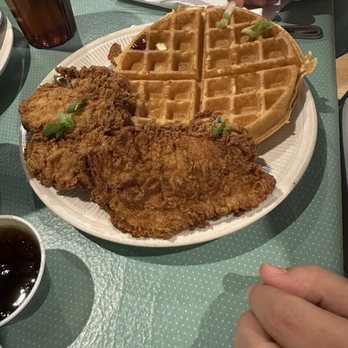 CRAZY PIG SOUTHERN KITCHEN - Updated October 2024 - 236 Photos & 232 ...