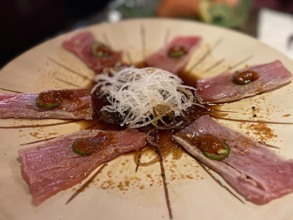 KING’S ASIAN CUISINE AND SUSHI BAR AND LOUNGE - Updated July 2025 - 376 ...