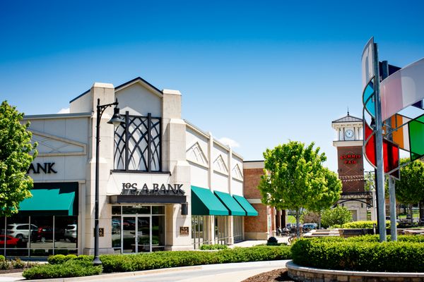 SUMMIT FAIR - Updated December 2025 - 840 NW Blue Pkwy, Lee's Summit ...