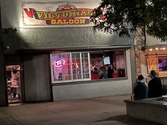 VICTORIAN SALOON - Updated October 2025 - 14 Photos & 28 Reviews - 908 ...