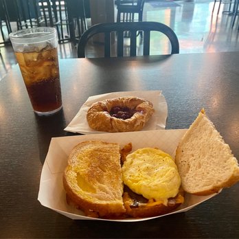 SPOKES COFFEE AND CAFE - Updated September 2025 - 95 Photos & 110 ...