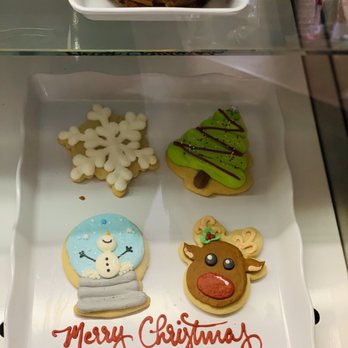 THE RIBBON BOX CAKERY & GIFTS - Updated November 2025 - 18 Photos & 40 ...