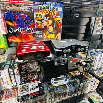 BOOKMANS ENTERTAINMENT EXCHANGE - Updated June 2025 - 153 Photos & 286 ...