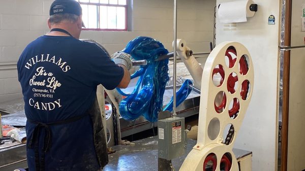 WILLIAMS CANDY - 24 Photos - 1230 Perry St, Chesapeake, Virginia ...