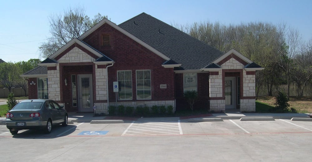 ROAD RUNNER COURIER - Updated May 2024 - 1944 Bedford Rd, Bedford ...